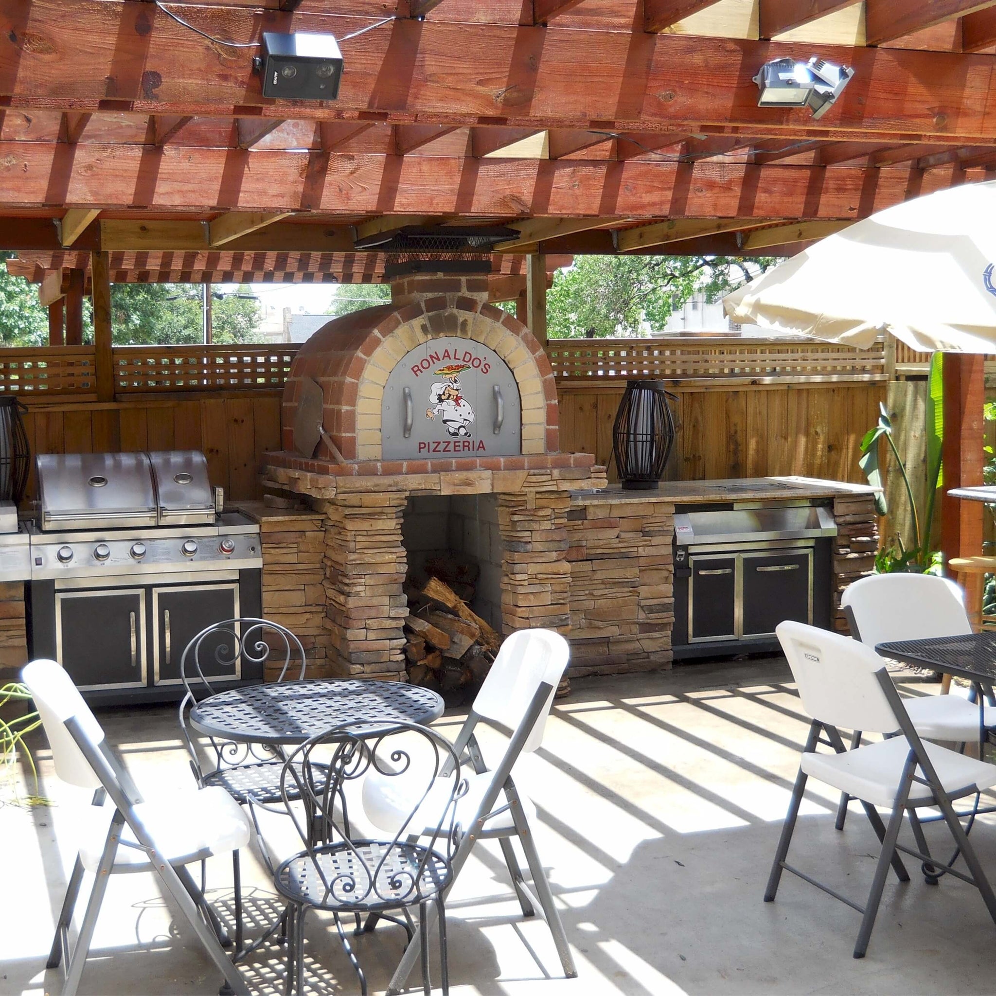 Brick Oven Cafe – BrickWood LLC